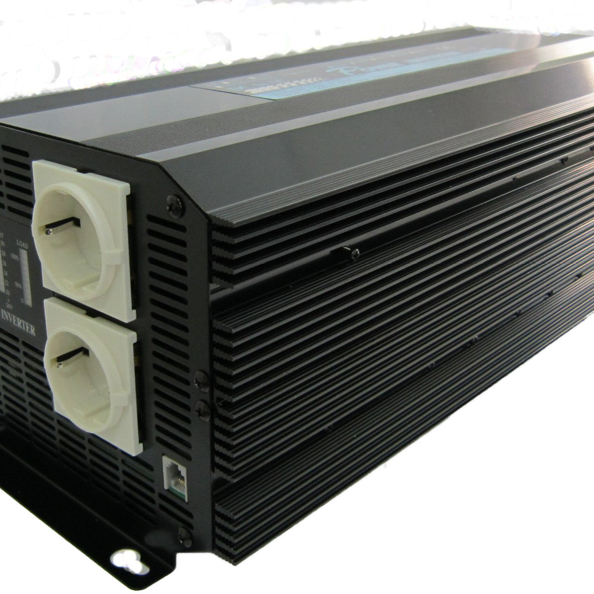 RoadPro 2500W 24V inverter with remote – power on the road or on ...